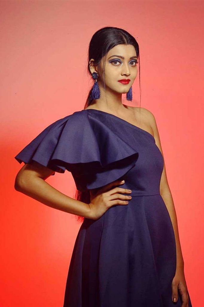 Actress ‘Thananya’ – Photo Gallery - Suryan FM