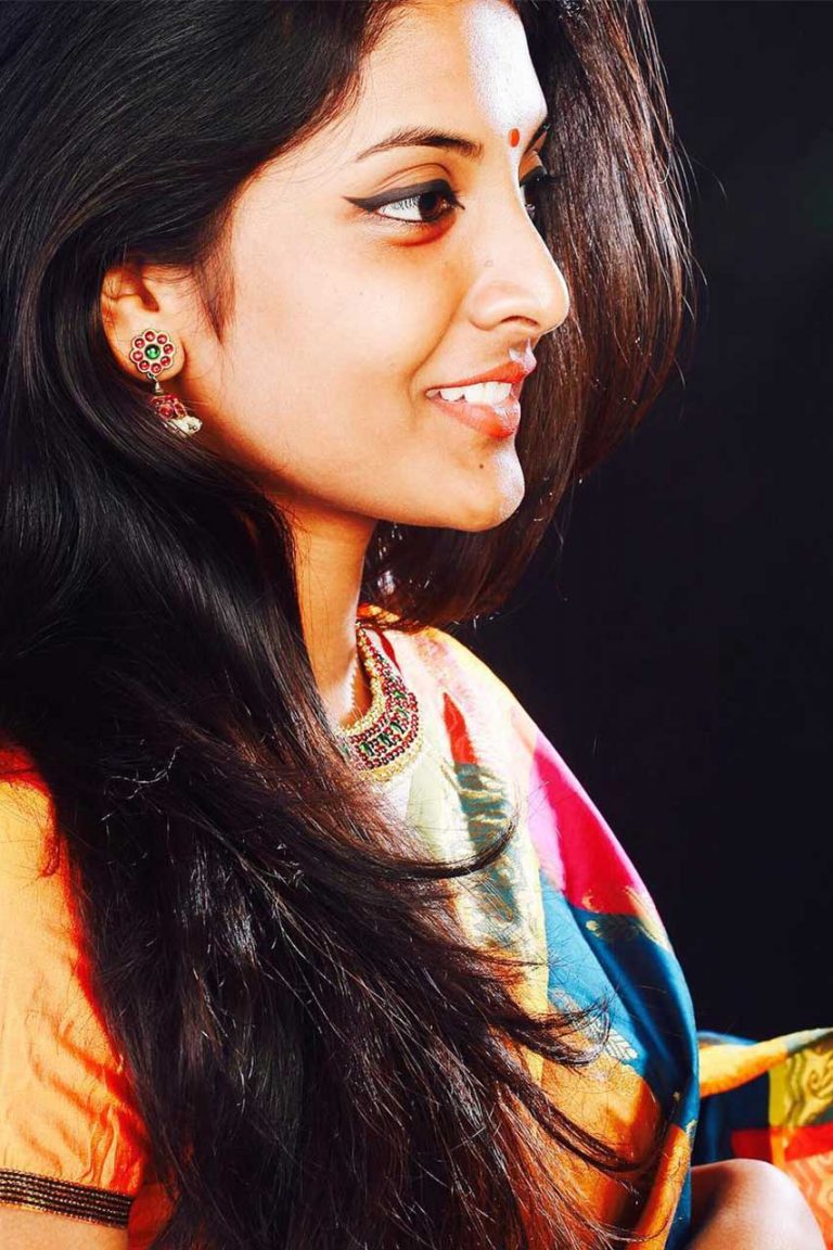 Nivedhithaa Sathish – Photo Gallery - Suryan FM