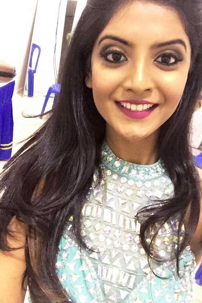 Nivedhithaa Sathish – Photo Gallery - Suryan FM