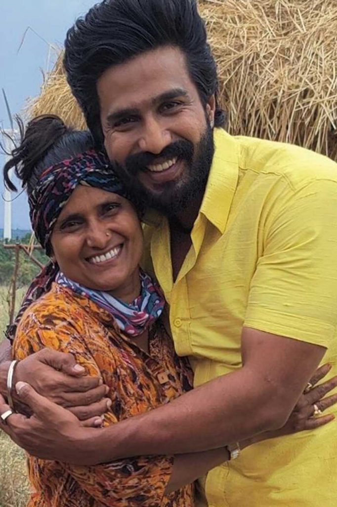 Agent Tina ‘Vasanthi’ – Photo Gallery - Suryan FM