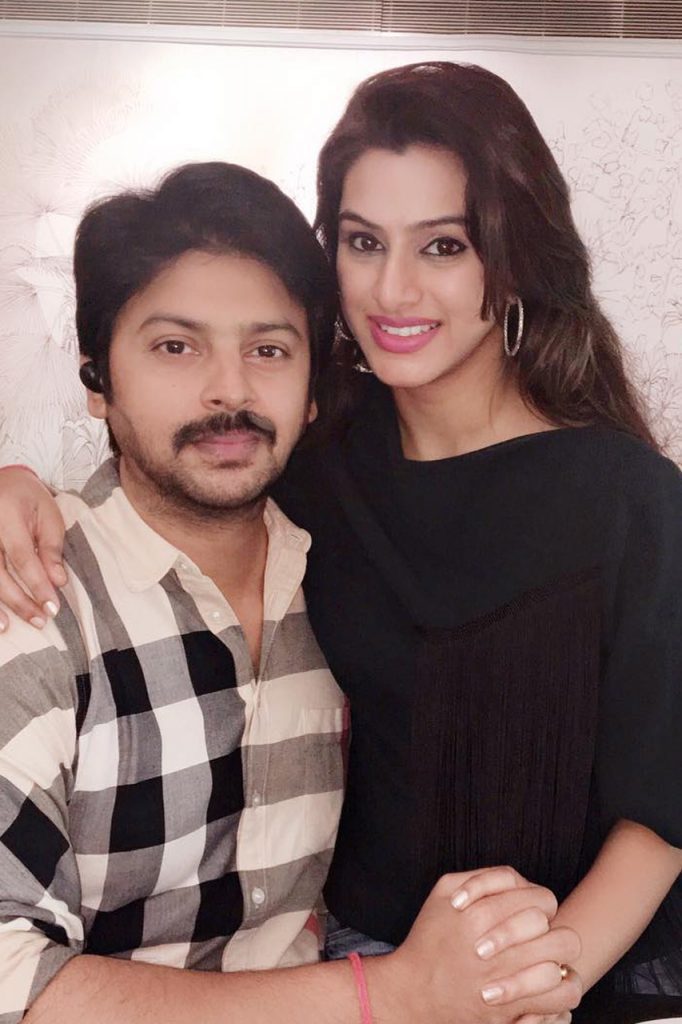 Srikanth – Family Stills - Suryan FM