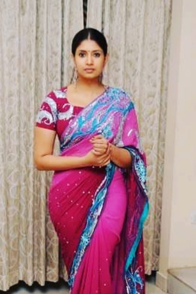 Actress Sangavi – Family stills - Suryan FM