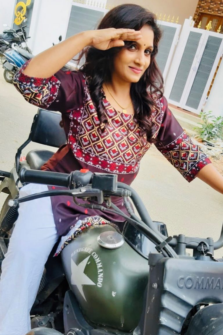 Actress Ammu Ramachandran- Photo Gallery - Suryan FM