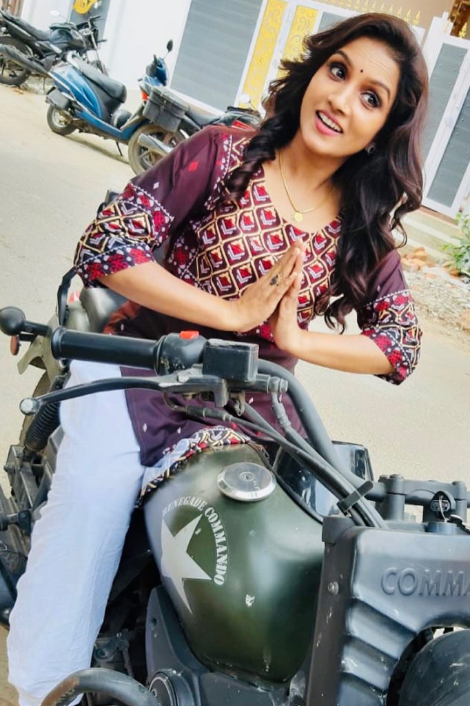 Actress Ammu Ramachandran- Photo Gallery - Suryan FM