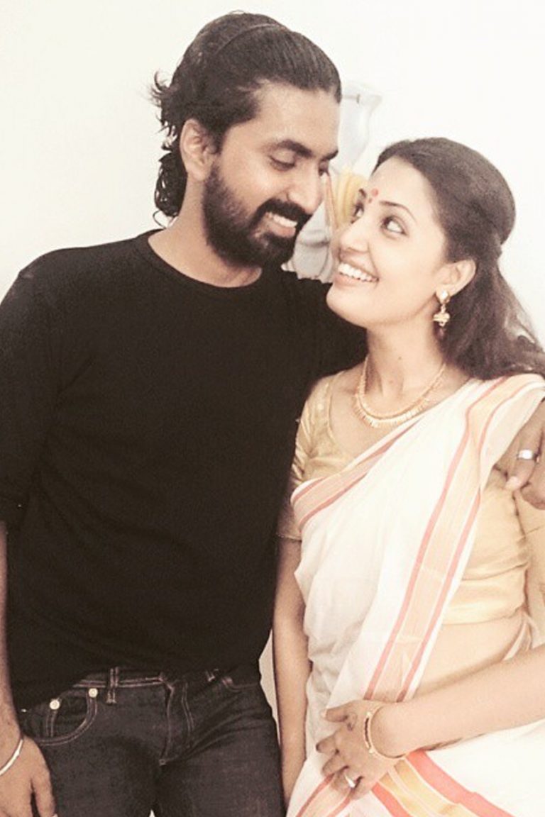 Prajin and Sandra Amy – Family stills - Suryan FM