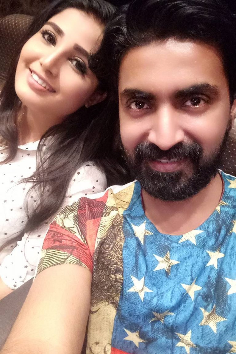 Prajin and Sandra Amy – Family stills - Suryan FM