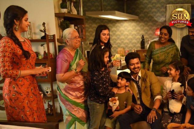 Thalapathy Vijay starrer Sarkar- Photo Gallery - Suryan FM