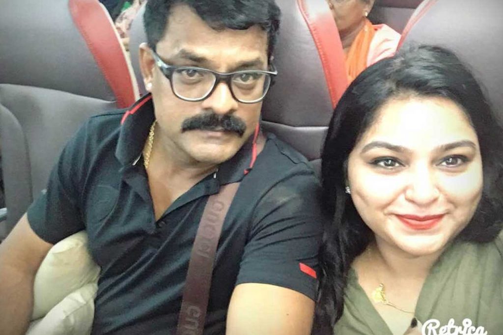 Bose Venkat & Sonia – Family Stills - Suryan FM