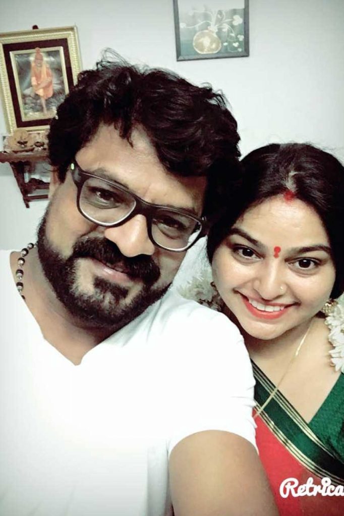Bose Venkat & Sonia – Family Stills - Suryan FM