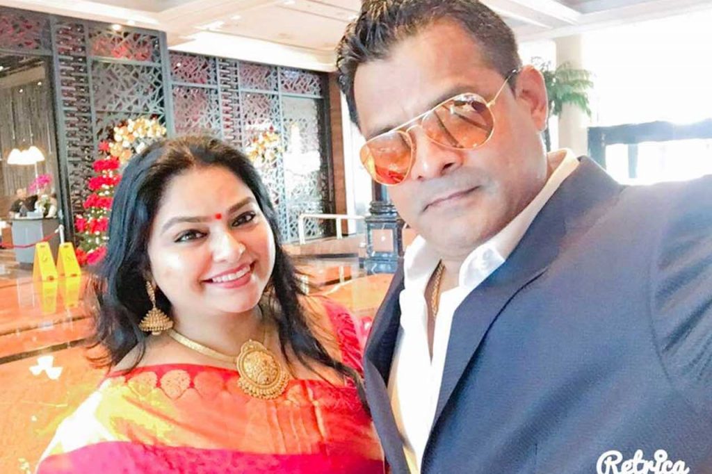 Bose Venkat & Sonia – Family Stills - Suryan FM