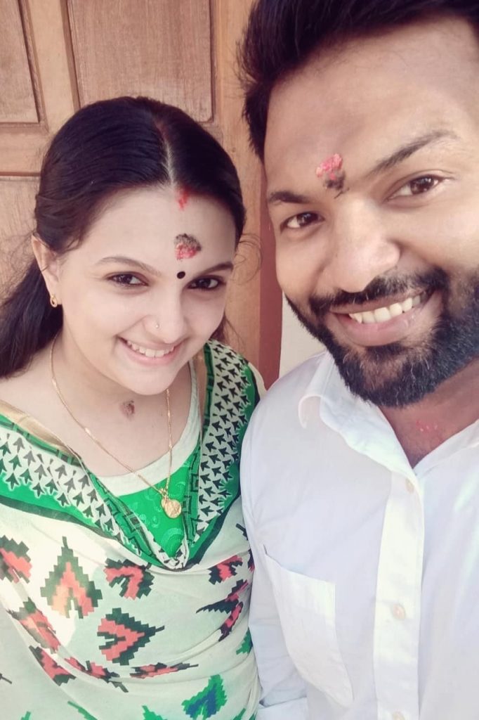 Saranya Mohan – Family Pics - Suryan FM