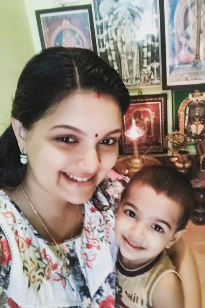 Saranya Mohan – Family Pics - Suryan FM