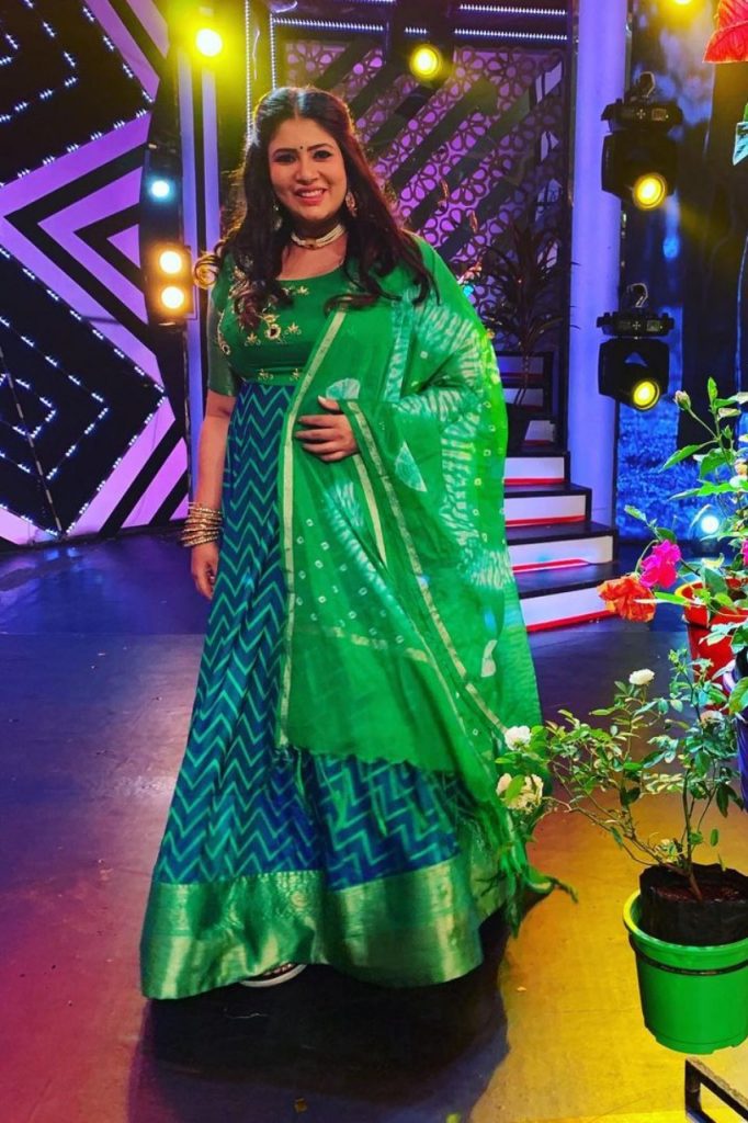 Actress Sangavi – Family stills - Suryan FM