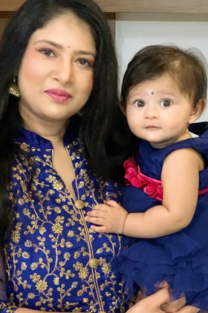 Actress Sangavi – Family stills - Suryan FM