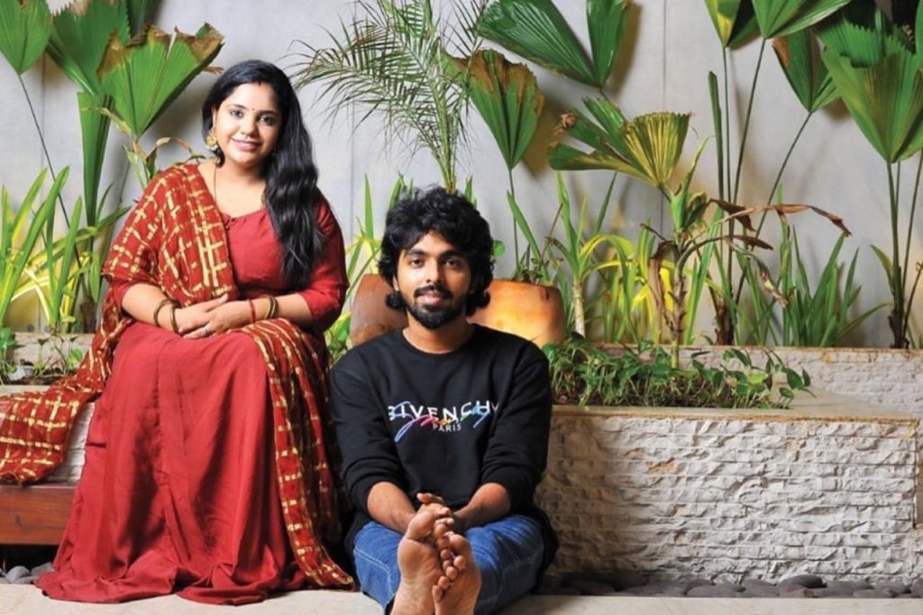 G.V.Prakash Kumar & Saindhavi – Family Pics - Suryan FM