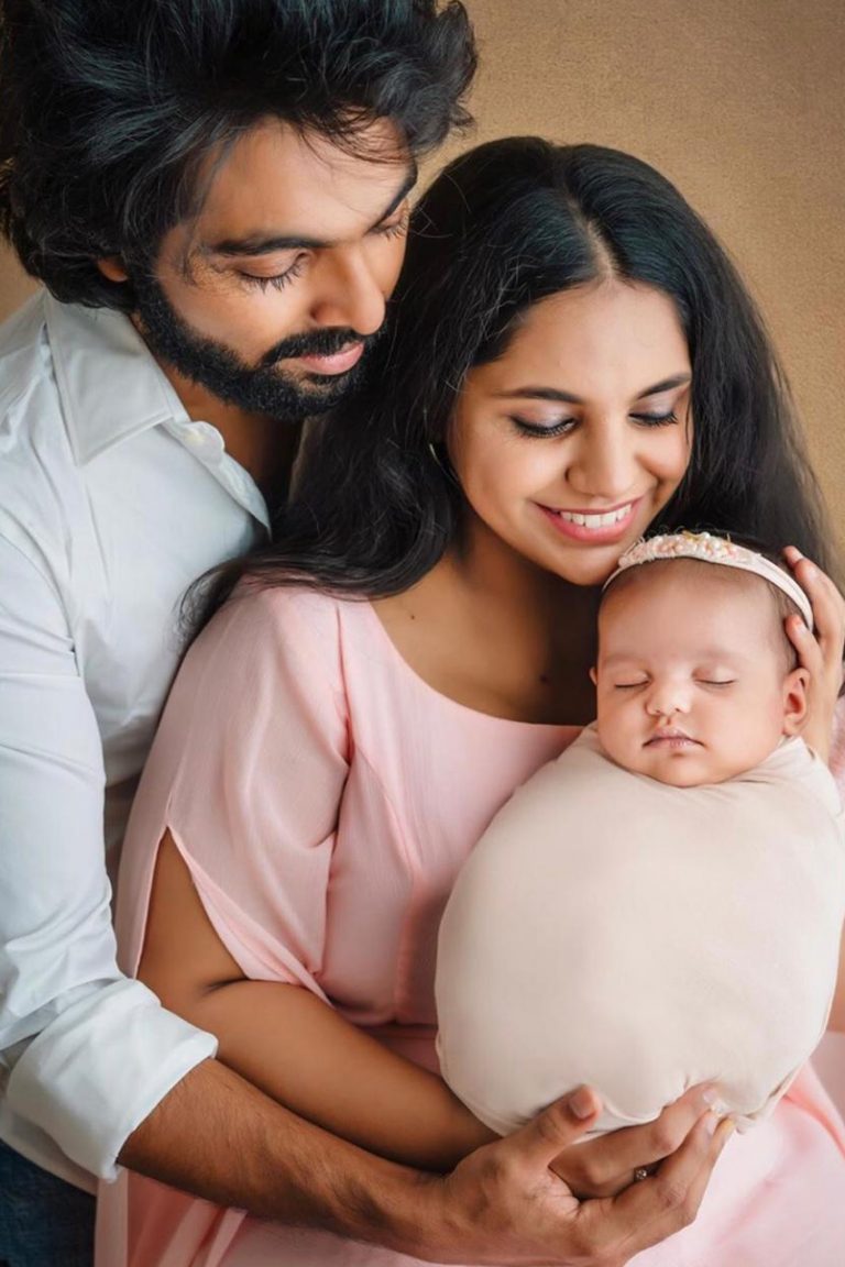 G.V.Prakash Kumar & Saindhavi – Family Pics - Suryan FM