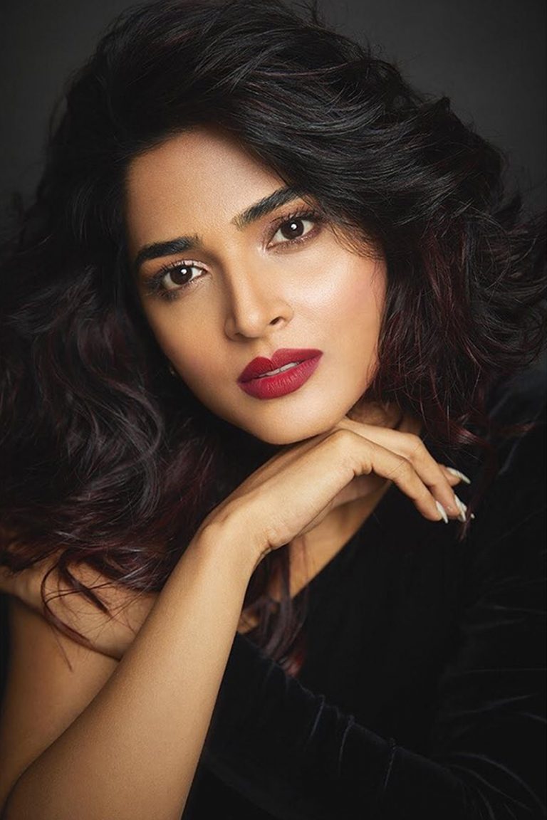 Actress Anagha – Photo Gallery – Suryan FM