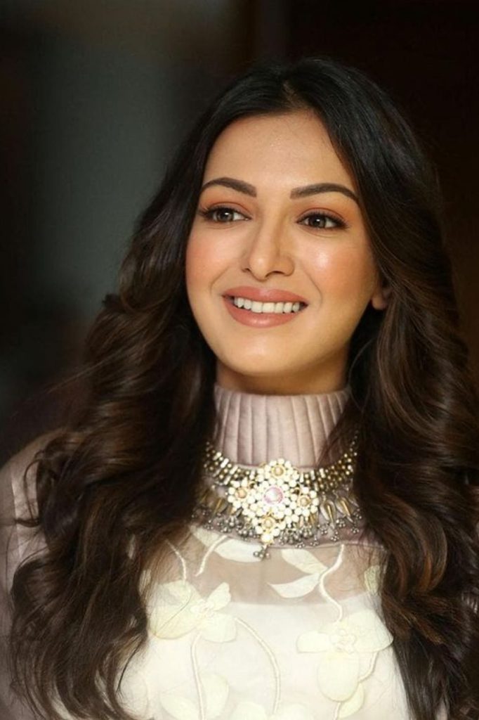 Catherine Tresa Alexander – Photo Gallery - Suryan FM