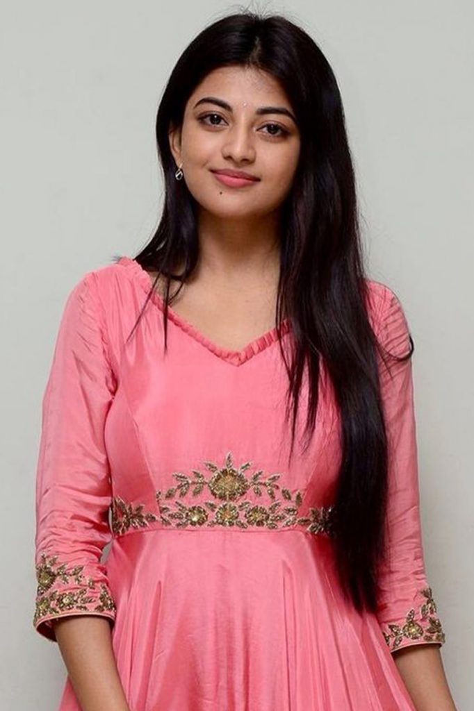 Actress Kayal Anandhi – Photo Gallery - Suryan FM