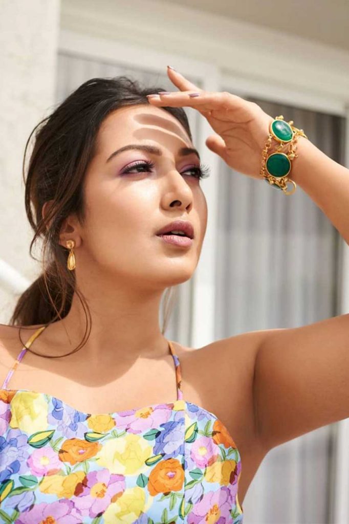 Catherine Tresa Alexander – Photo Gallery - Suryan FM