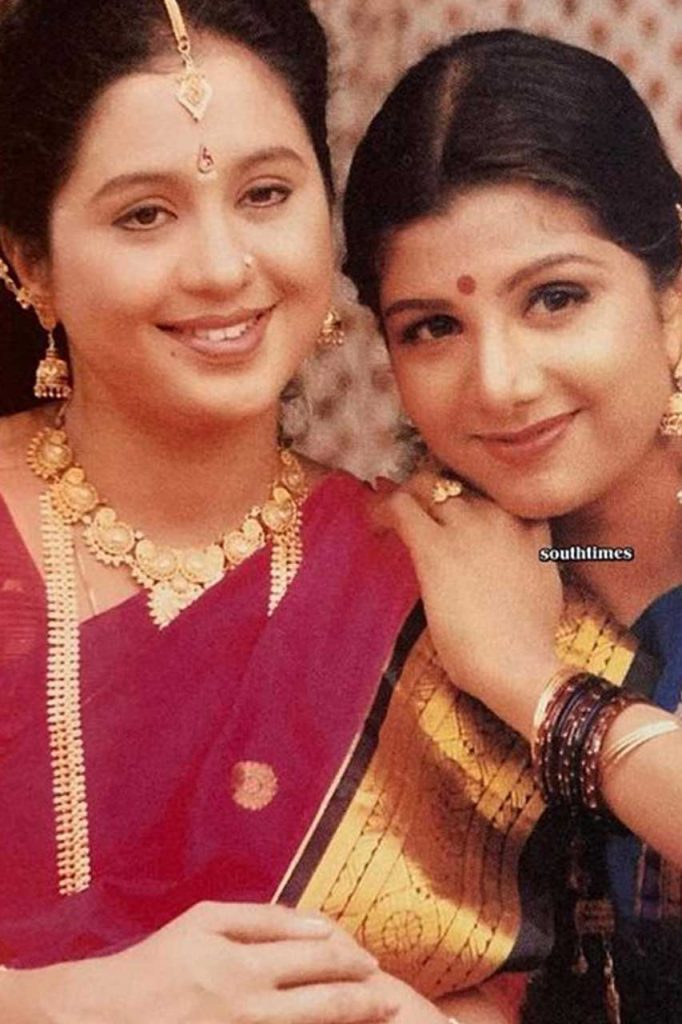 Actress Devayani – Photo Gallery - Suryan FM