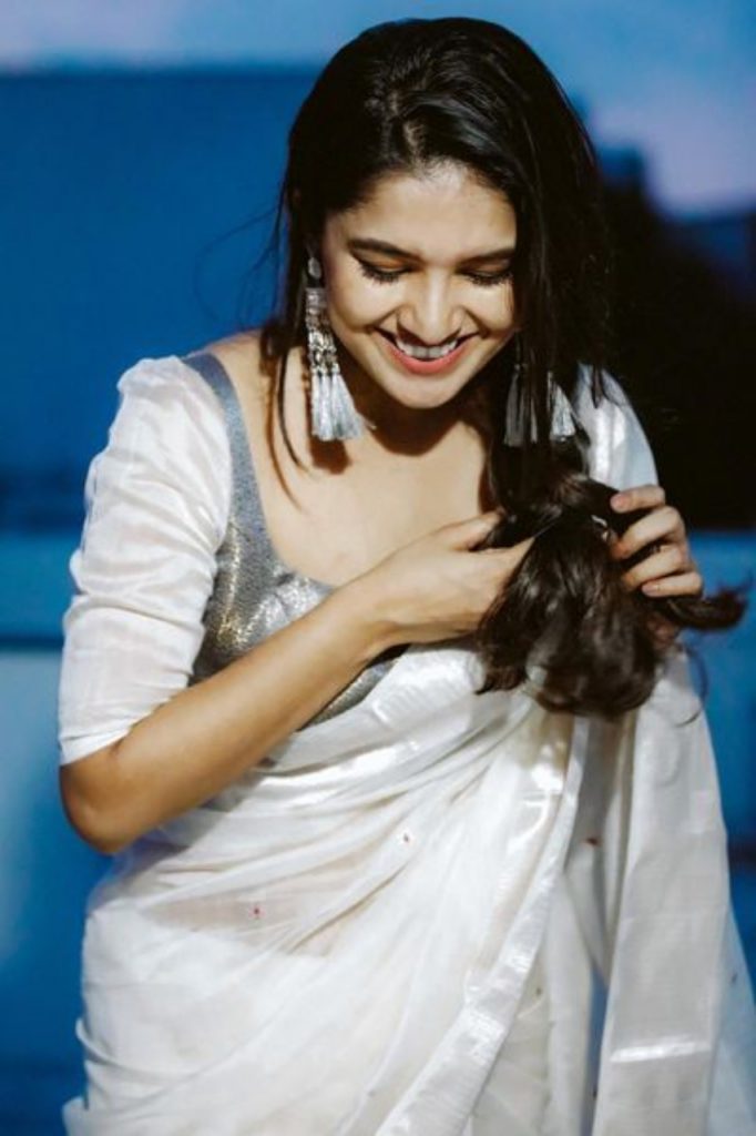 Vani Bhojan – Photo Gallery - Suryan FM