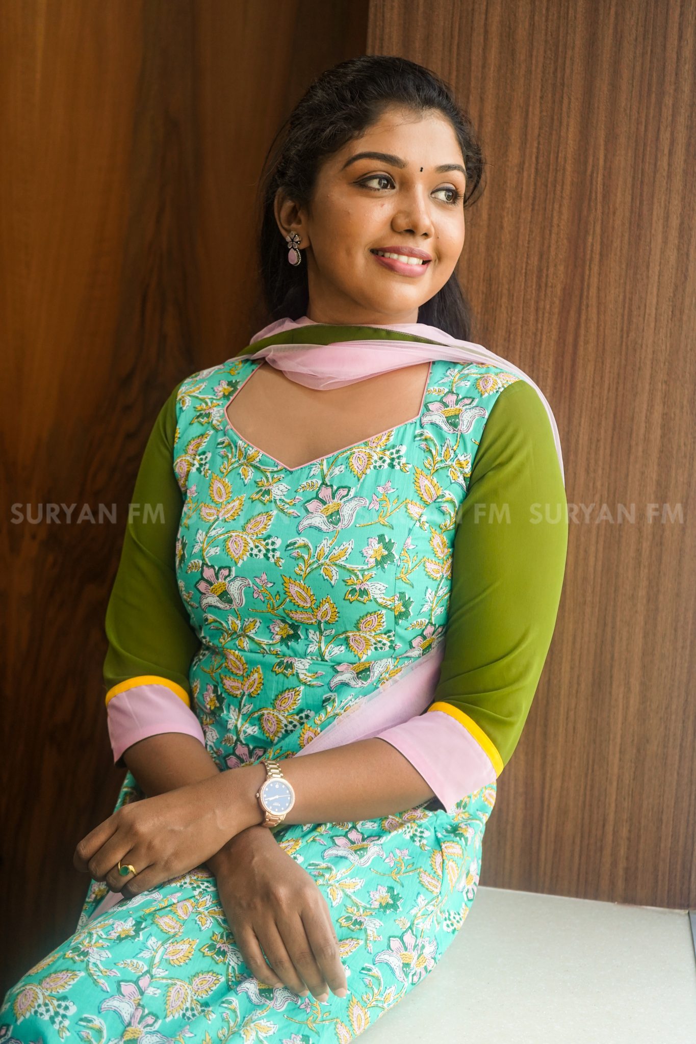 Actress Riythvika – Exclusive Stills - Suryan FM