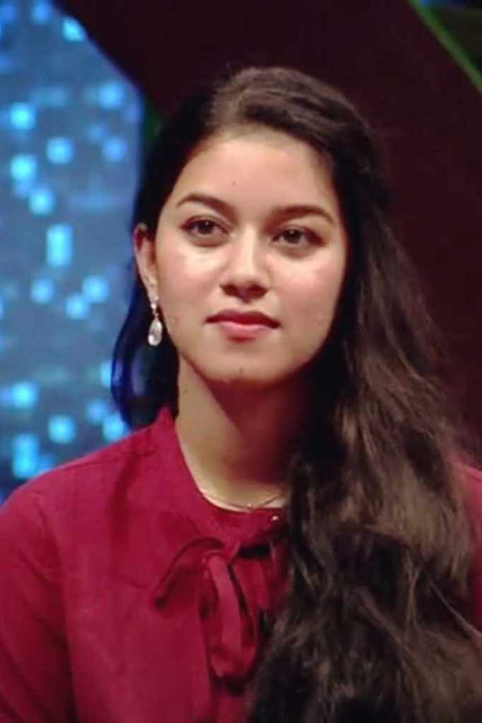 Mirnalini Ravi – Photo Gallery - Suryan FM