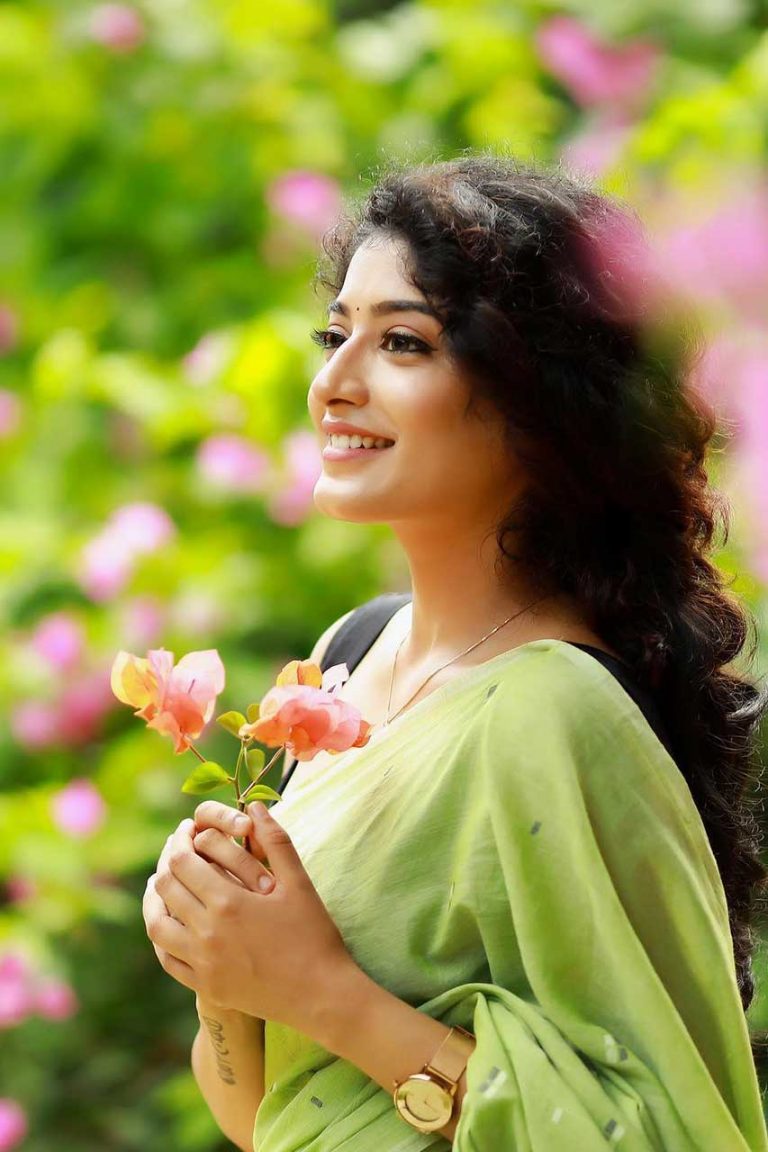 Taanakkaran fame actress ‘Anjali Nair’ – Photo Gallery - Suryan FM