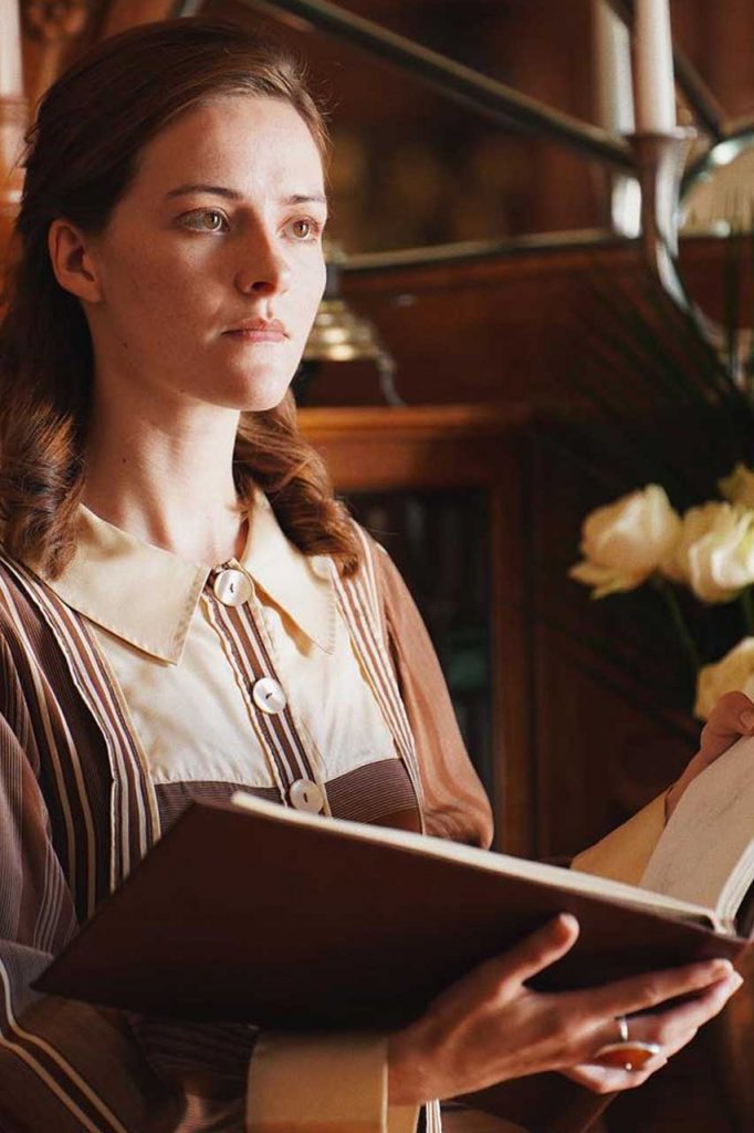 RRR Actress ‘Olivia Morris’ – Photo Gallery - Suryan FM