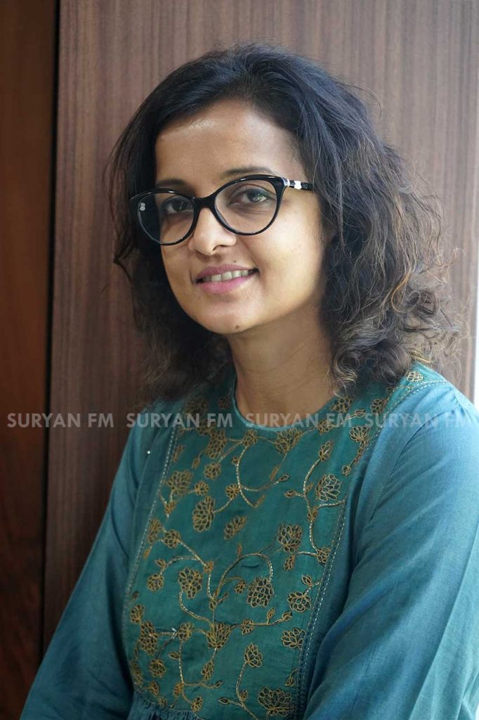 Kiruthiga Udhayanidhi – Exclusive Stills - Suryan FM