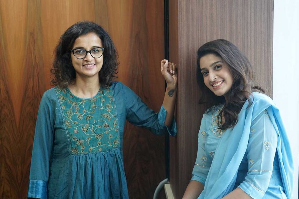 Kiruthiga Udhayanidhi – Exclusive Stills - Suryan FM