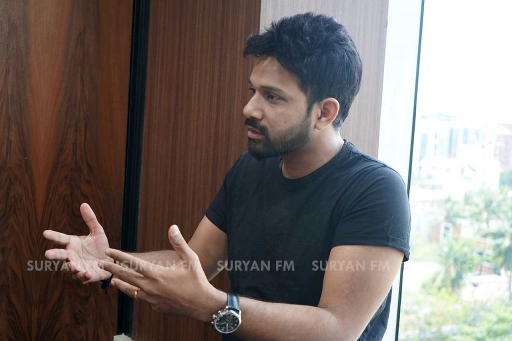 Singer Karthik – Exclusive Stills - Suryan FM