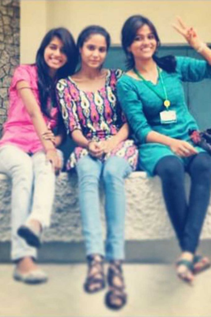 Natchathiram Nagargirathu Actress ‘Vinsu Rachel Sam’ – Photo Gallery ...