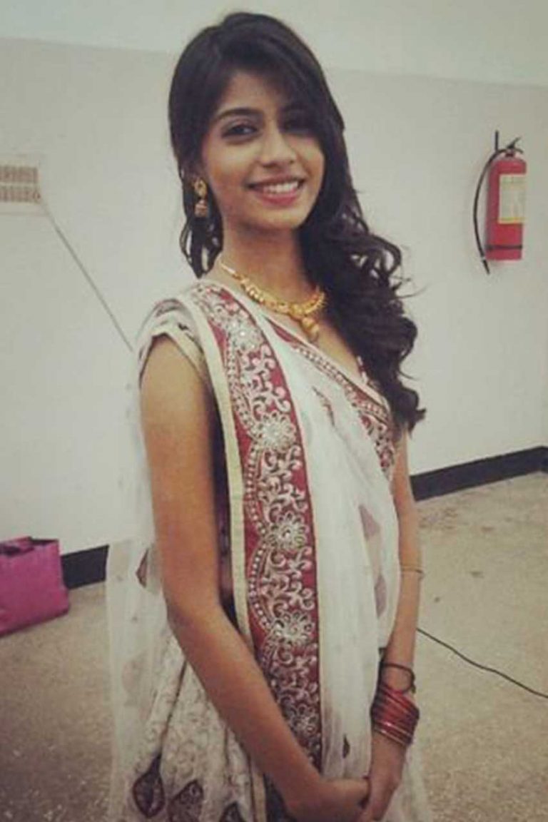 Natchathiram Nagargirathu Actress ‘Vinsu Rachel Sam’ – Photo Gallery ...