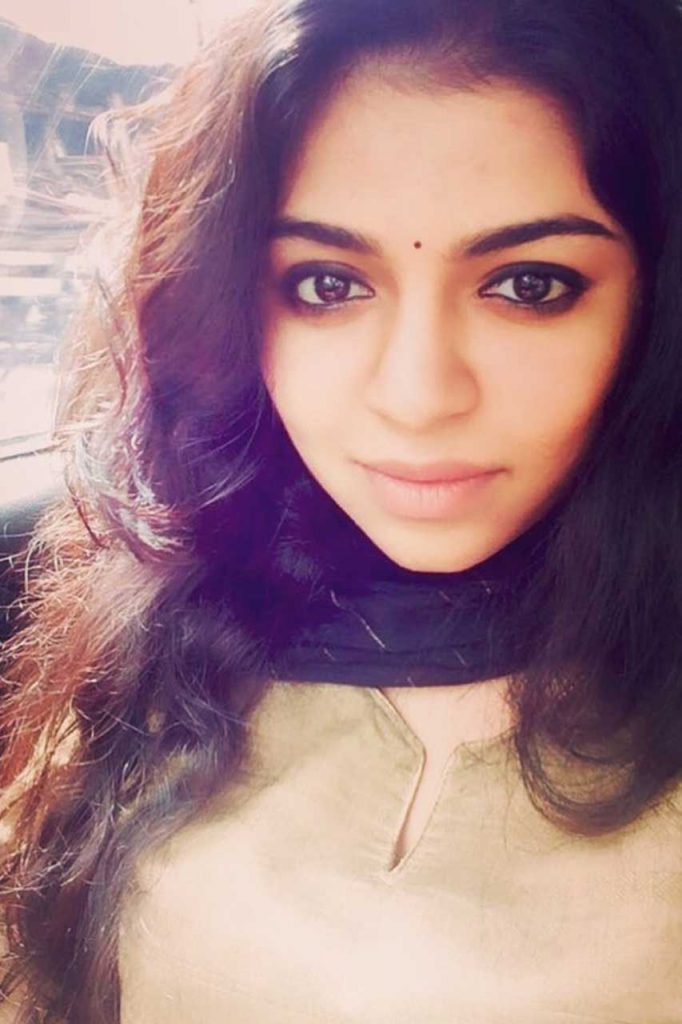 Raveena Ravi – Photo Gallery - Suryan FM