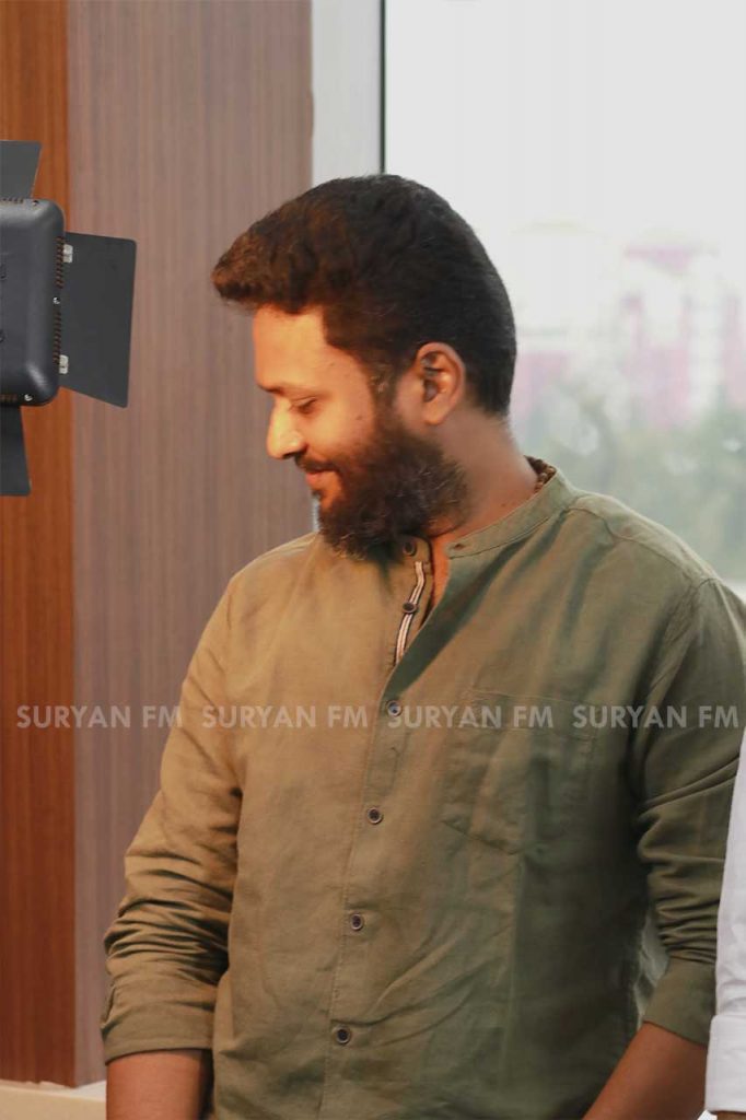 ‘Kaari’ movie director ‘Hemanth kumar’ – Exclusive Stills - Suryan FM