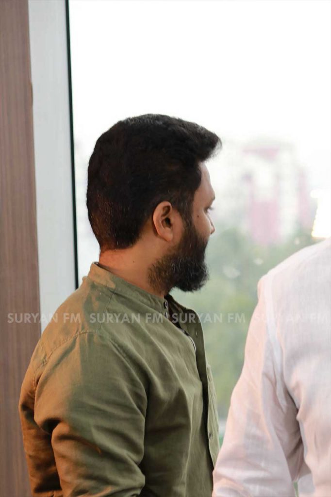 ‘Kaari’ movie director ‘Hemanth kumar’ – Exclusive Stills - Suryan FM