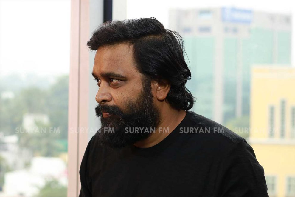 Actor Sasikumar – Exclusive Stills - Suryan FM