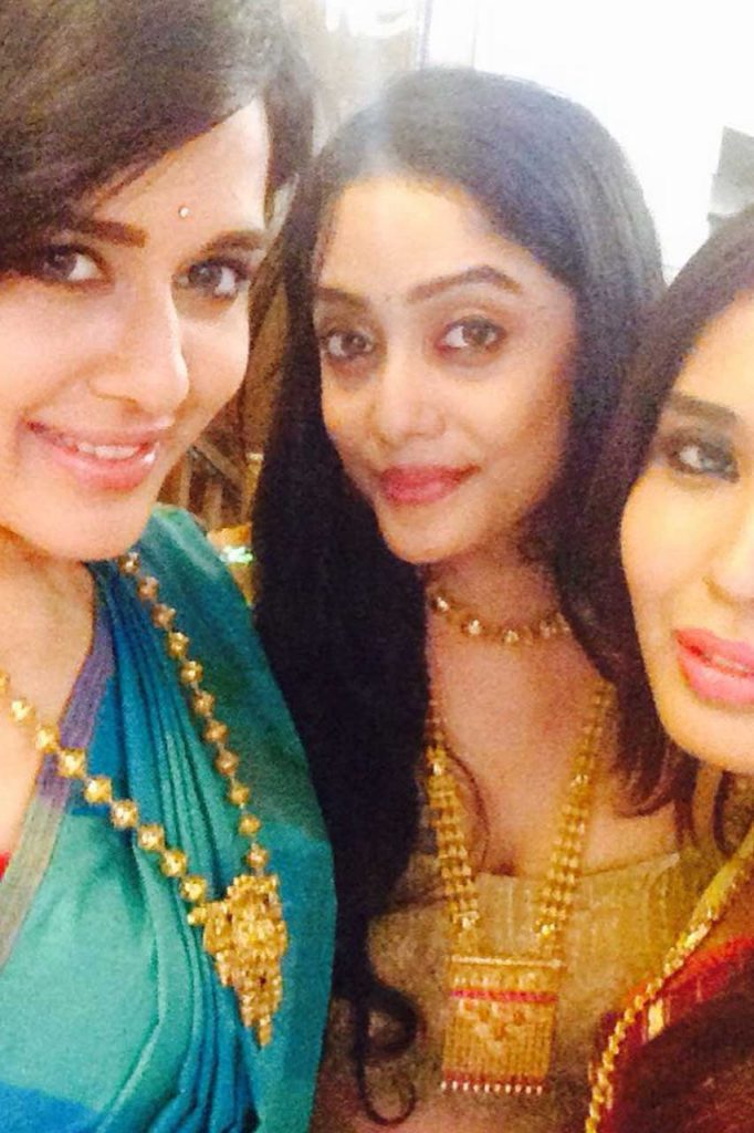 Abirami Venkatachalam – Photo Gallery - Suryan FM