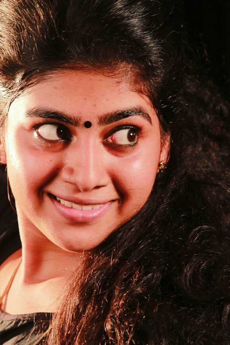 Nimisha Vijayan – Photo Gallery - Suryan FM