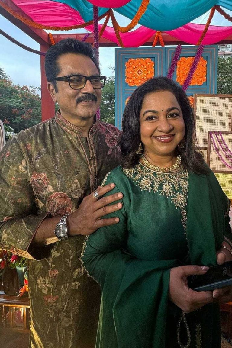 Varalaxmi Sarathkumar – Wedding Pics - Suryan FM