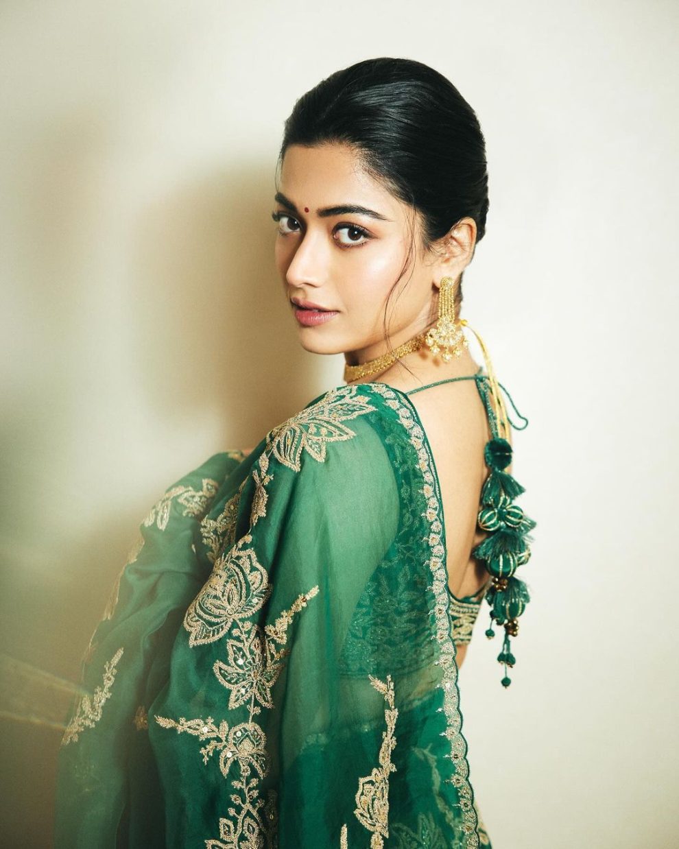 Rashmika Mandanna Shines in Her Latest Photoshoot: Glamorous Looks ...
