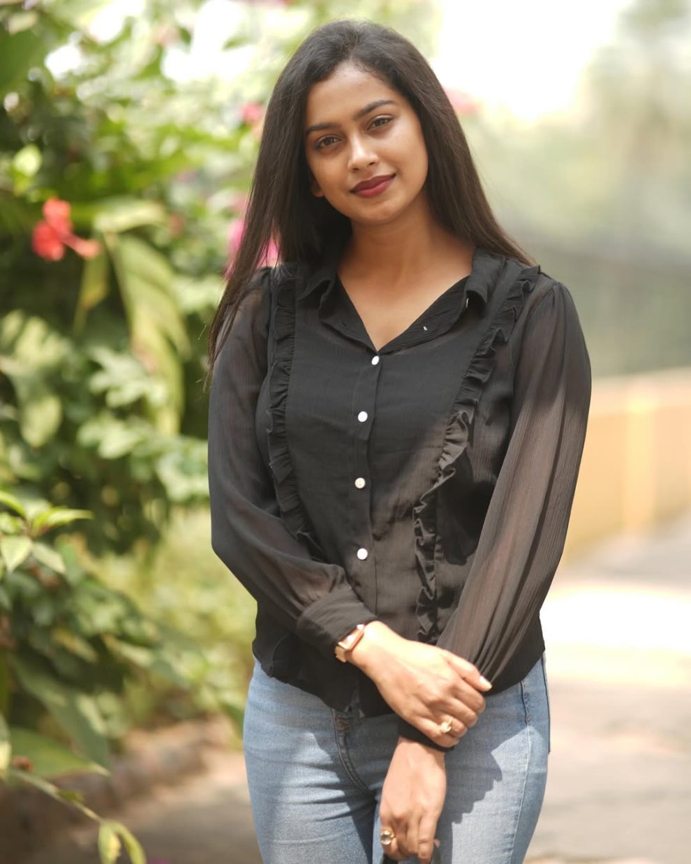 Serial Actress Swathi Konde Shines in Elegance & Beauty – HD Photo ...